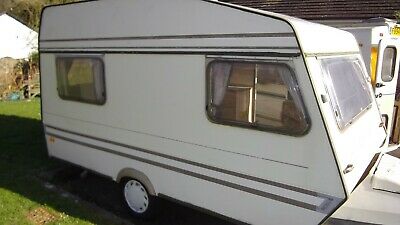 Vintage Compass 390 Caravan. – Touring Caravan