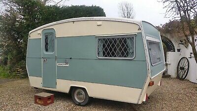 Vintage/retro Sprite Alpine 60s/70s Caravan 4 Berth – Touring Caravan