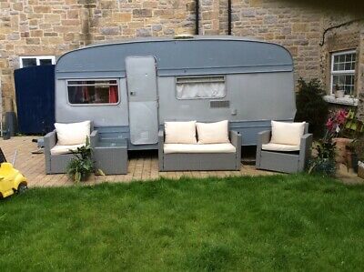 Vintage 1970s Caravan – Touring Caravan