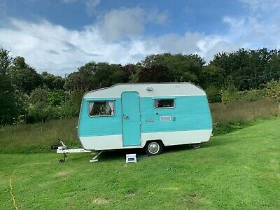 Retro Vintage 1960/70’s Sprite Musketeer 4-berth Caravan, good-to-fair ...