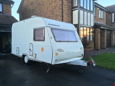 Small Lightweight 4 Berth Avondale Caravan – Touring Caravan