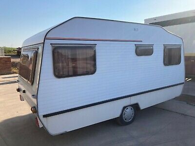 Sprite Musketeer Vintage Retro Caravan 1970’s/80’s – Touring Caravan