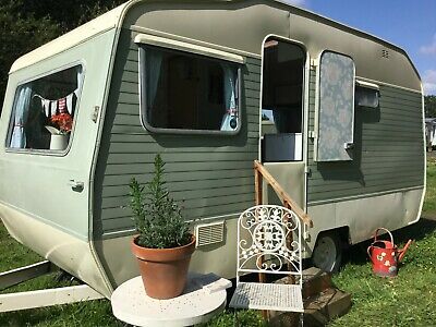 Vintage Retro Classic Sprite 1970’s 4 Berth Caravan – Touring Caravan