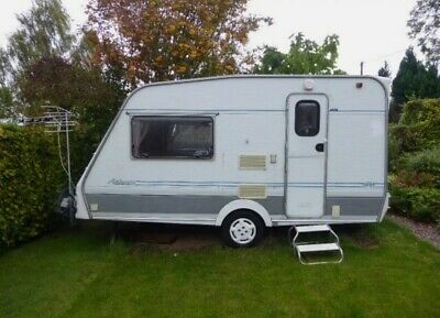 Swift 2 Berth Caravan With Full Size Awning – Touring Caravan