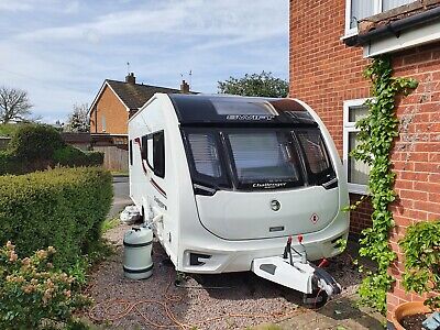 Swift Challenger Hi-style 570 2016 Fixed Double Bed With Rear Bathroom ...