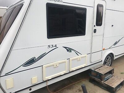 Compass Omega 543 Caravan Fixed Bed 2006 – Touring Caravan