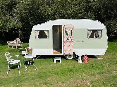 Vintage Classic Retro 1970’s Sprite Musketeer Caravan – Touring Caravan