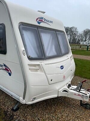 Bailey Pageant Series 6 Burgundy – Touring Caravan