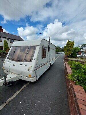 5 Berth Caravan – Touring Caravan